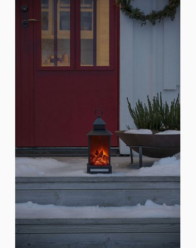 Konstsmide En liten ljuslykta, eldstad 6 LED. Timer 8H 4,5V/IP44 ...