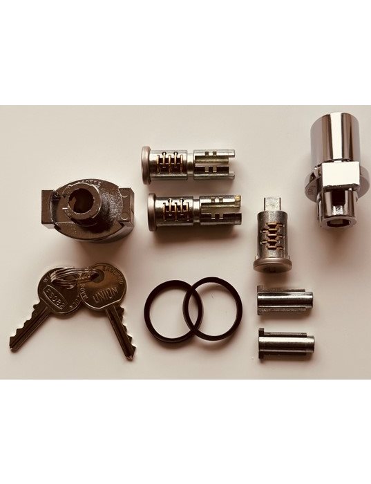 Lock set + push rods & buttons, P120/P130 (663804 + 2 x 660713/660716 ...