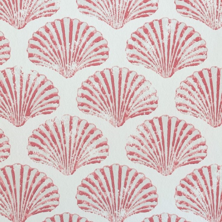 Scallop Shell Red tapet från Barneby Gates® (BG133-02) - Fraktfritt online