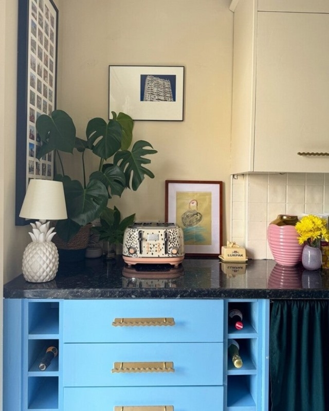 Bay Area Blue No. 9815 färg från Farrow & Ball (FA504-56-9) - Beställ ...