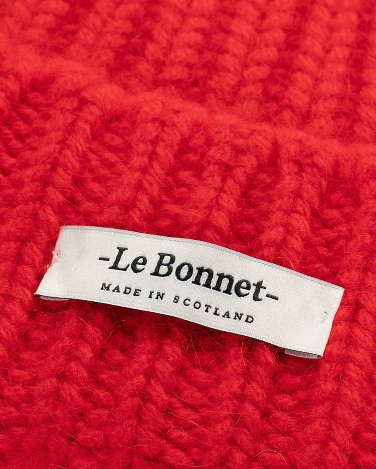 Le Bonnet Logo Beanie Crimson - Vallgatan 12