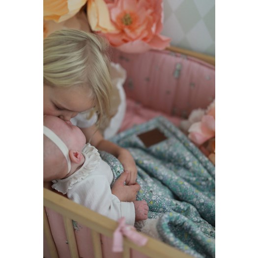 Rätt Start quiltad filt 75x100 cm, Elsa Beskow Blomsterfesten - BabyV.se